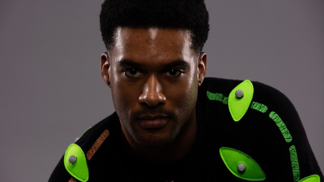 Meet the Cast of Longshot