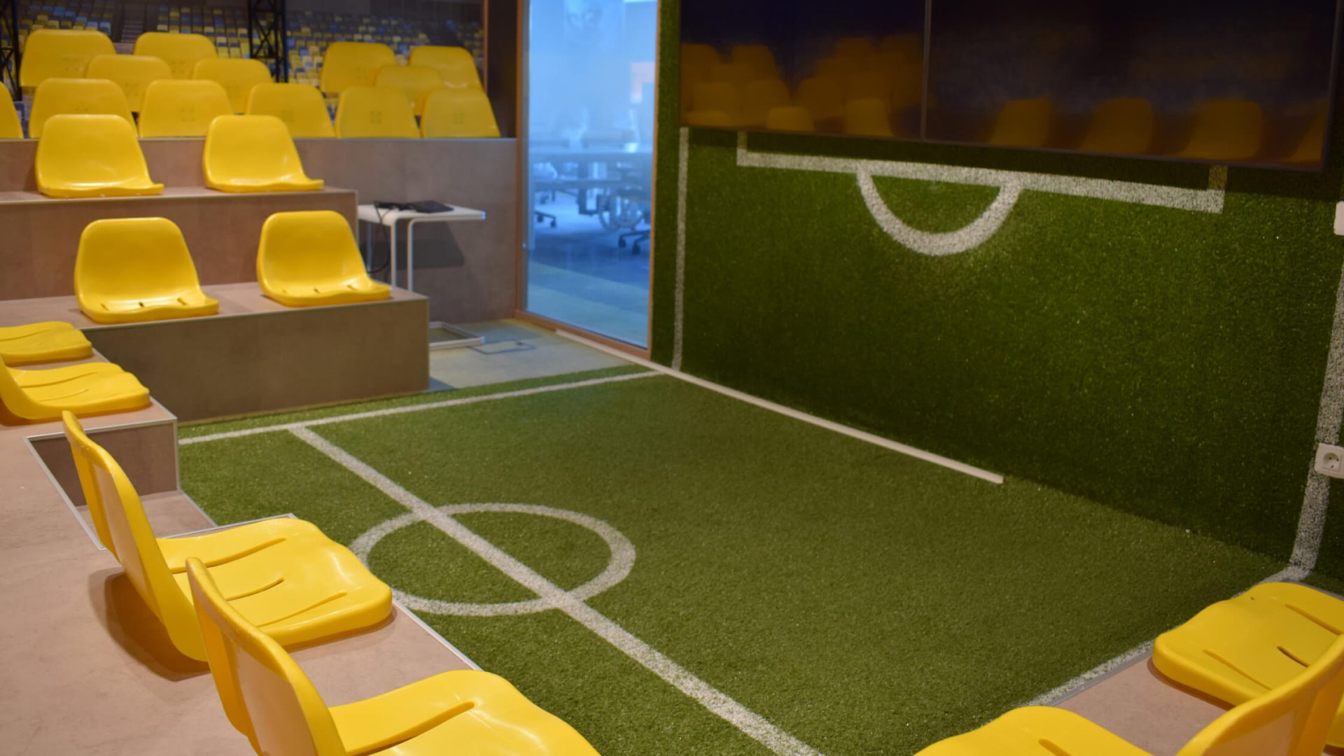 About Us - EA Romania Official Site