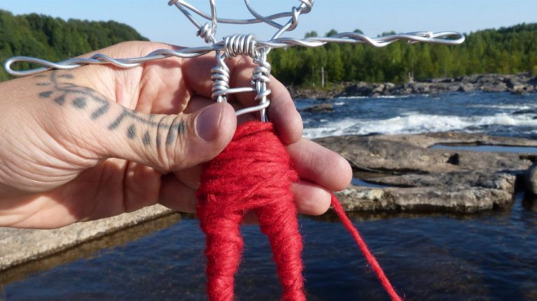 How to Make Your Own Yarny Guide