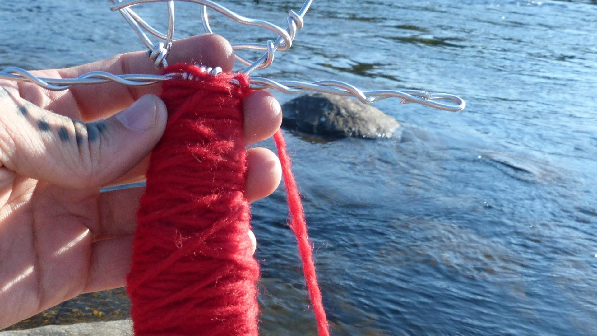 How to Make Your Own Yarny Guide