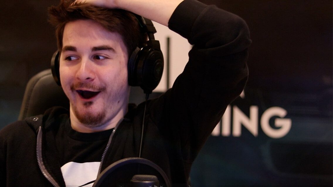 Salute to Superfans: AR12Gaming